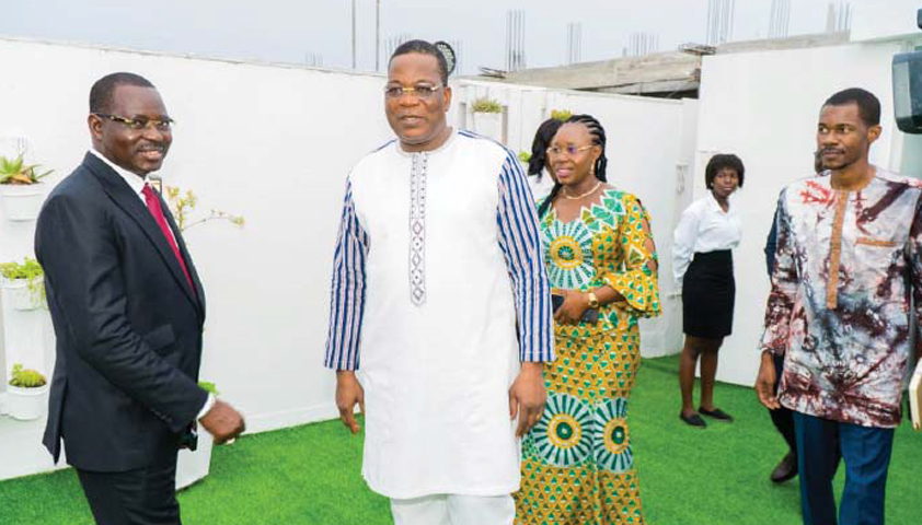 Cadre d’échanges des ressortissants burkinabé au Bénin : L’ambassadeur ...